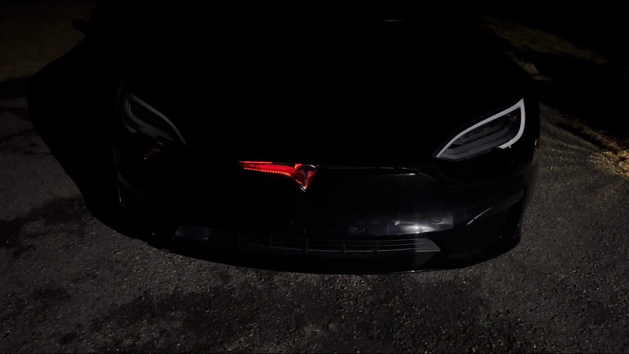 Tesla Plaid “Knight Rider” - YouTube