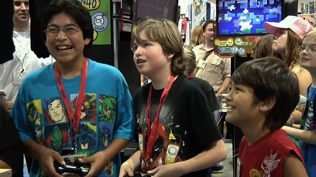 The Behemoth / NewGrounds at Comic-Con 2009 - YouTube