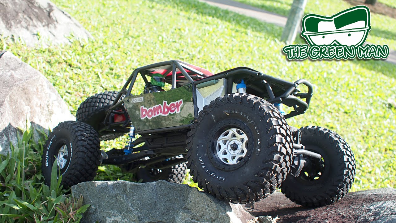 Axial RR10 Bomber on the rocks - The Green Man - YouTube