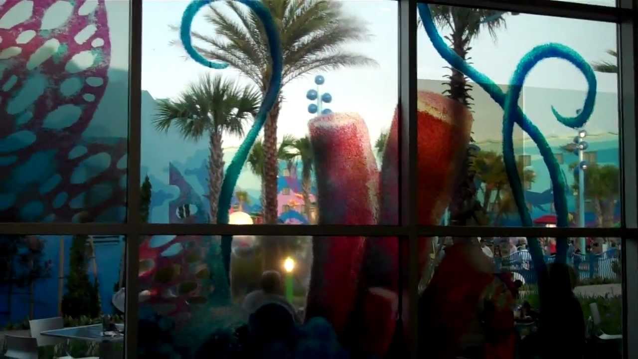 Disney's Art Of Animation Tour - Dining - YouTube