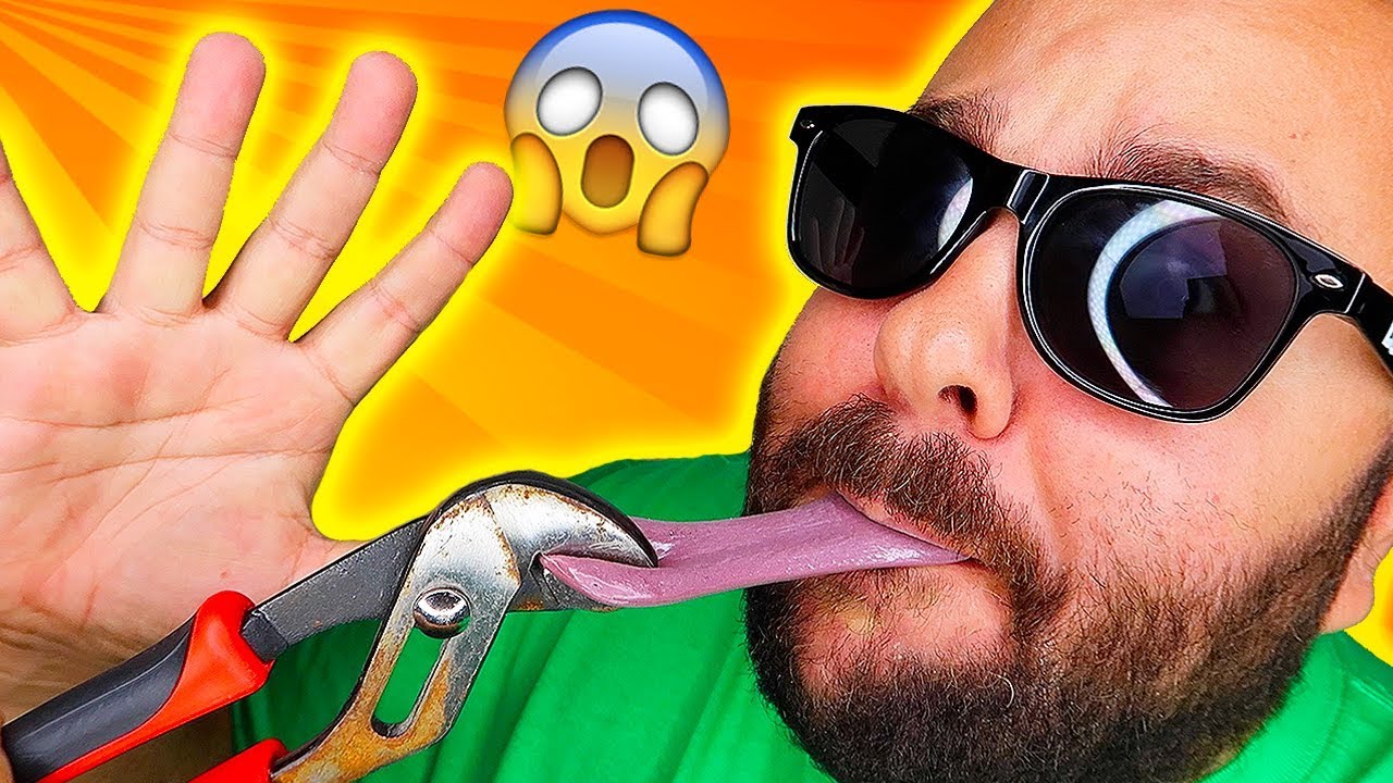 How to do 5 SPOOKY Halloween Magic Pranks! - YouTube