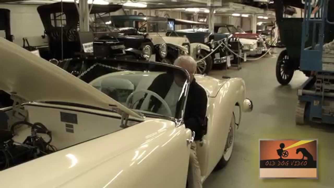 Battery Bob Prepares the Kaiser Darrin - YouTube
