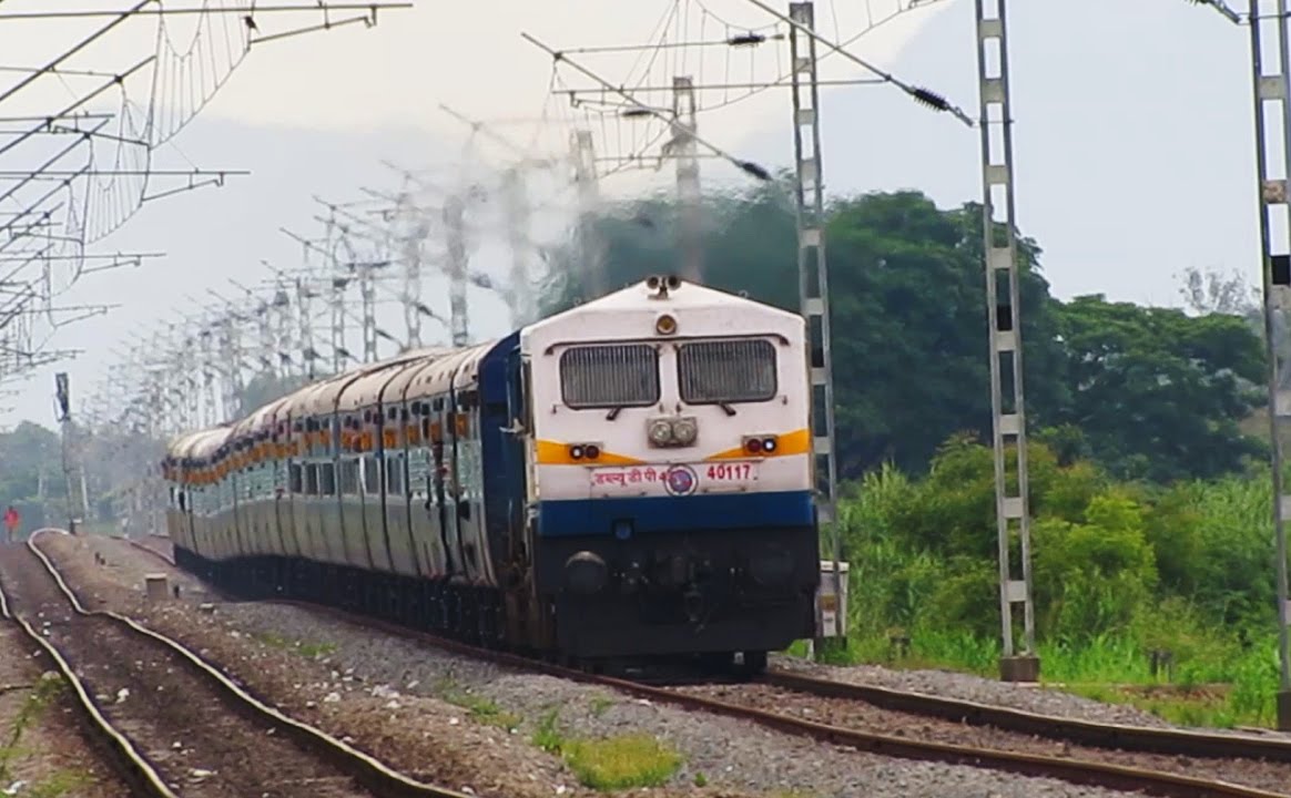 Divine VENKATADRI EXPRESS showers his blessings - Indian Railways - YouTube