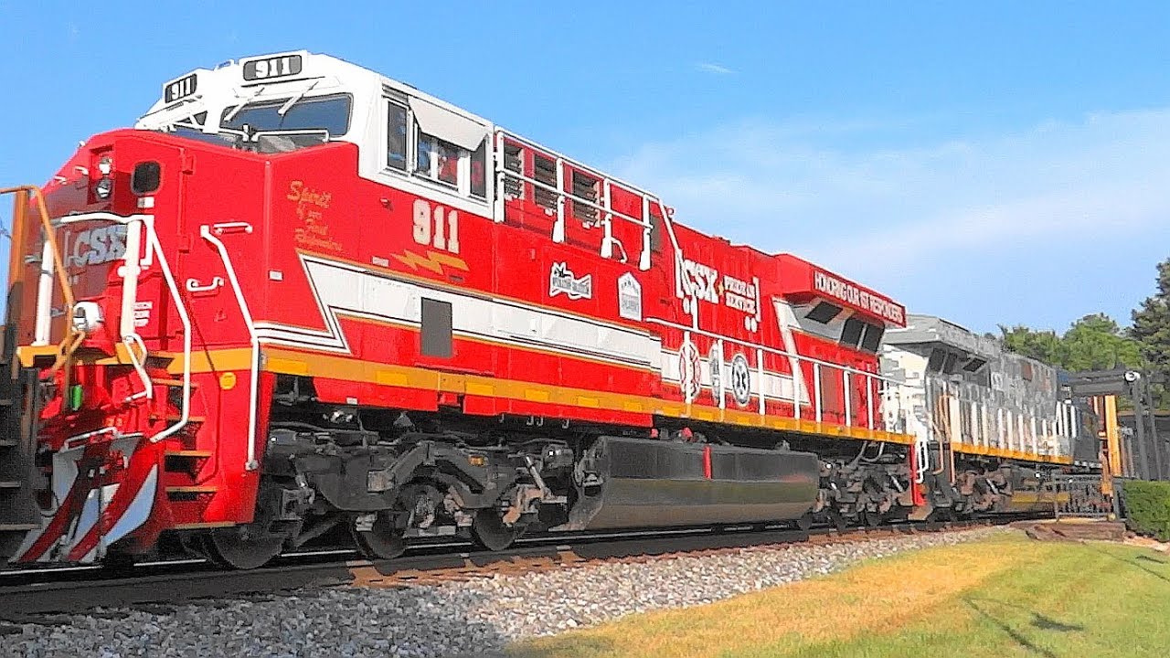 CSX Train Pulling First Responders and Veterans Units - YouTube