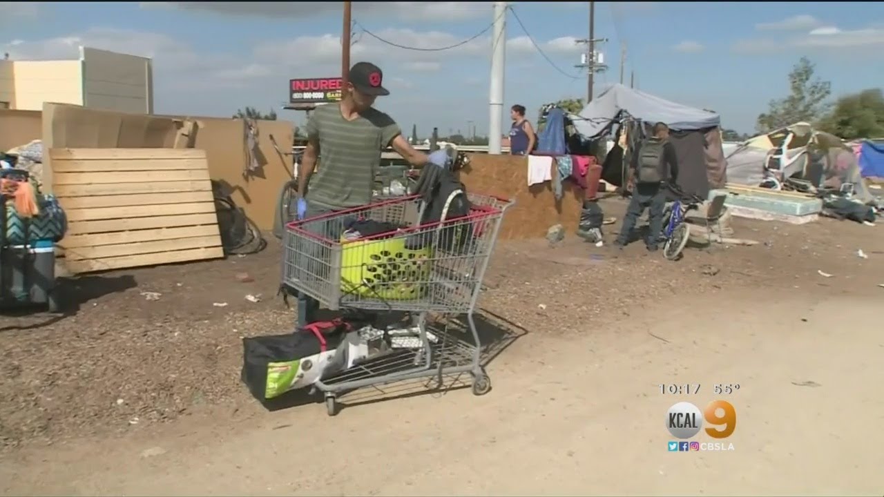 Removal Of Homeless Underway From Santa Ana Riverbed - YouTube