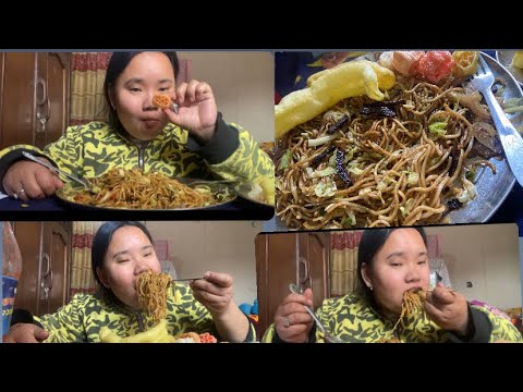 Buff chaumin with finger chips mukbang #noodles #mukbang - YouTube