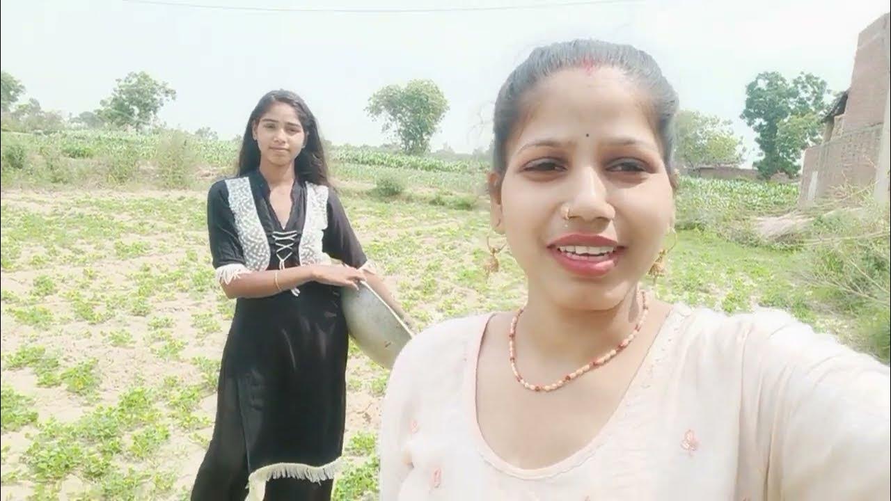Laxmi# Apne pita khet me mungfali. - YouTube