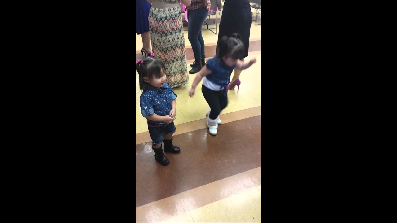 2 year old girl dancing so talented - YouTube