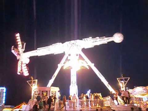 Star Shape "AIR" - Abie Danter Jnr (Bridgwater Fair 2011) - YouTube