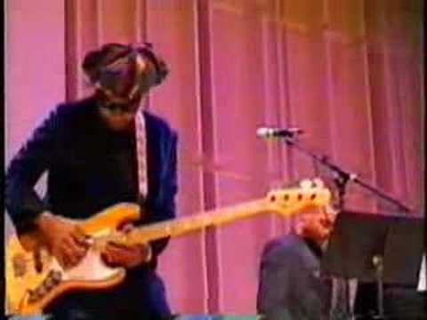 bassist "Buddy Hankerson" of YOUNG & COMPANY - YouTube