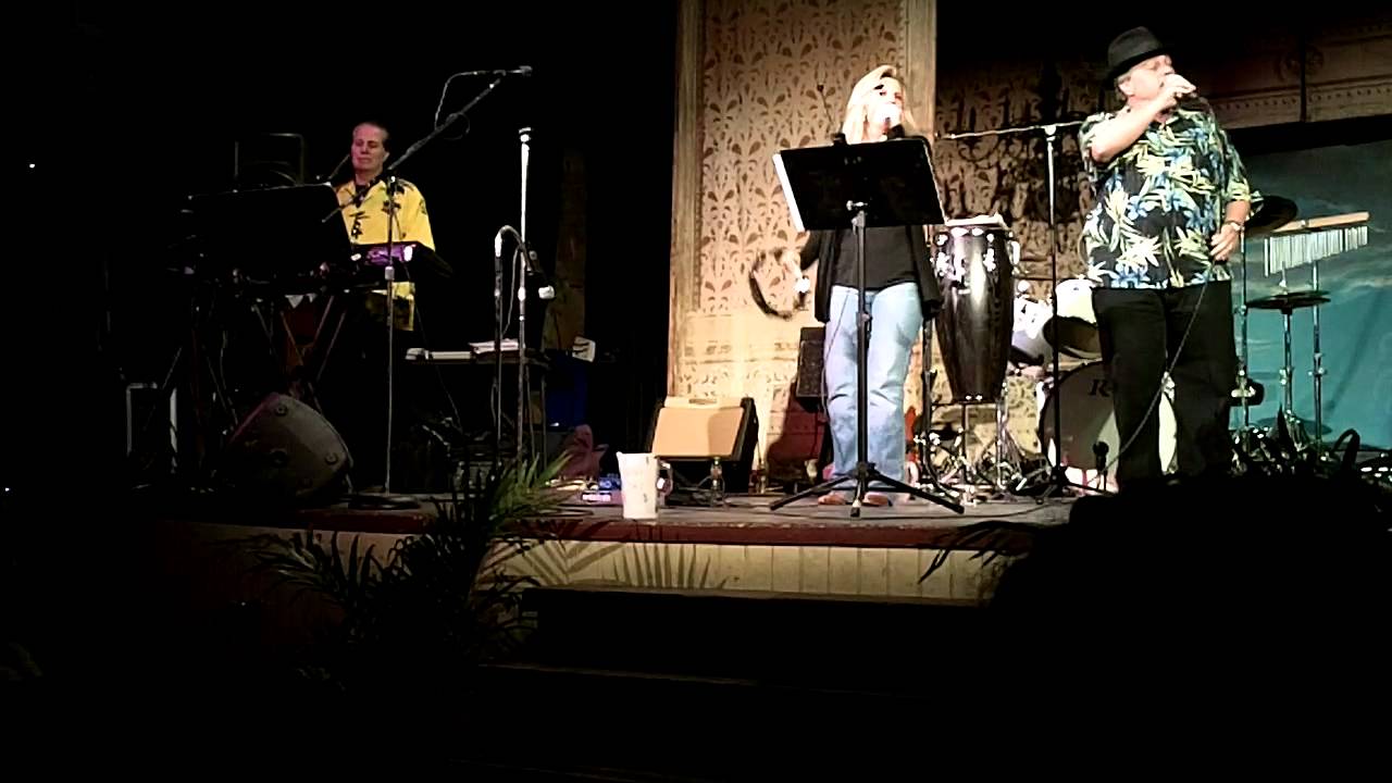 Reach Out by the Baker Street Band - YouTube