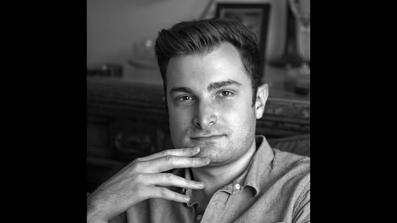 Dan Barton - The Pig Who Sang To The Moon (acoustic) - YouTube