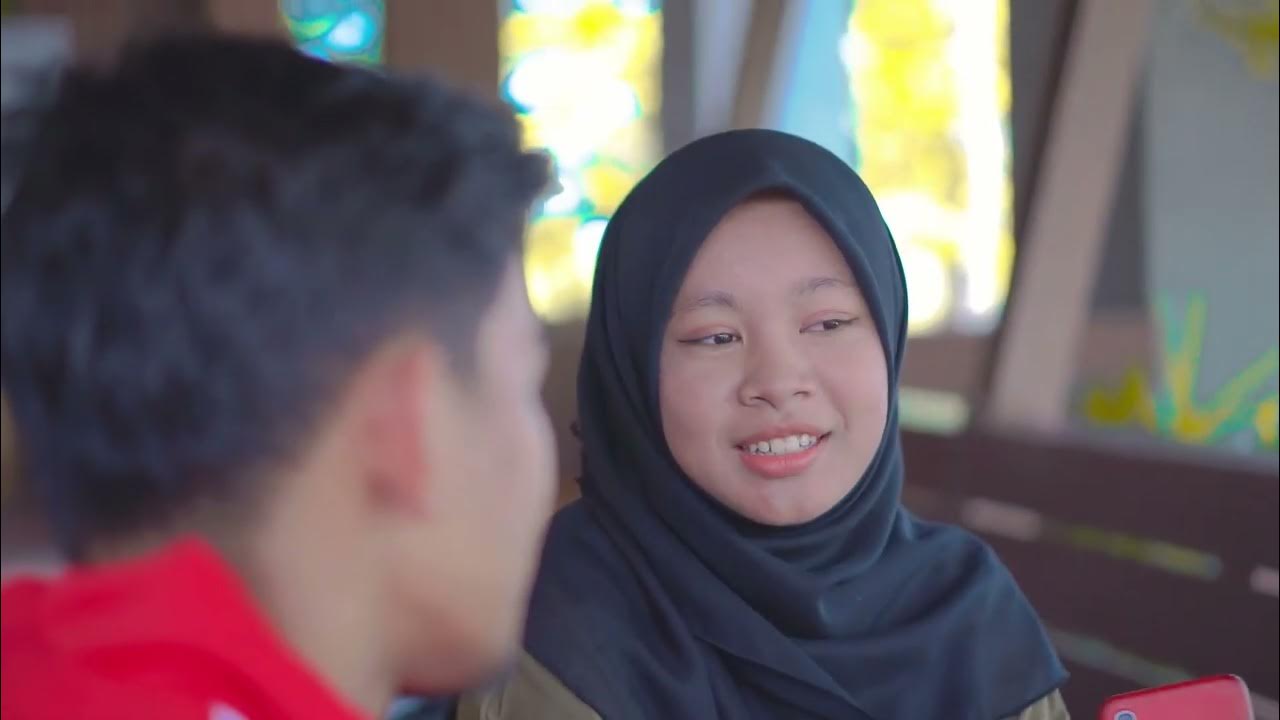 Cinta Si Introvert by Beretta Production - YouTube