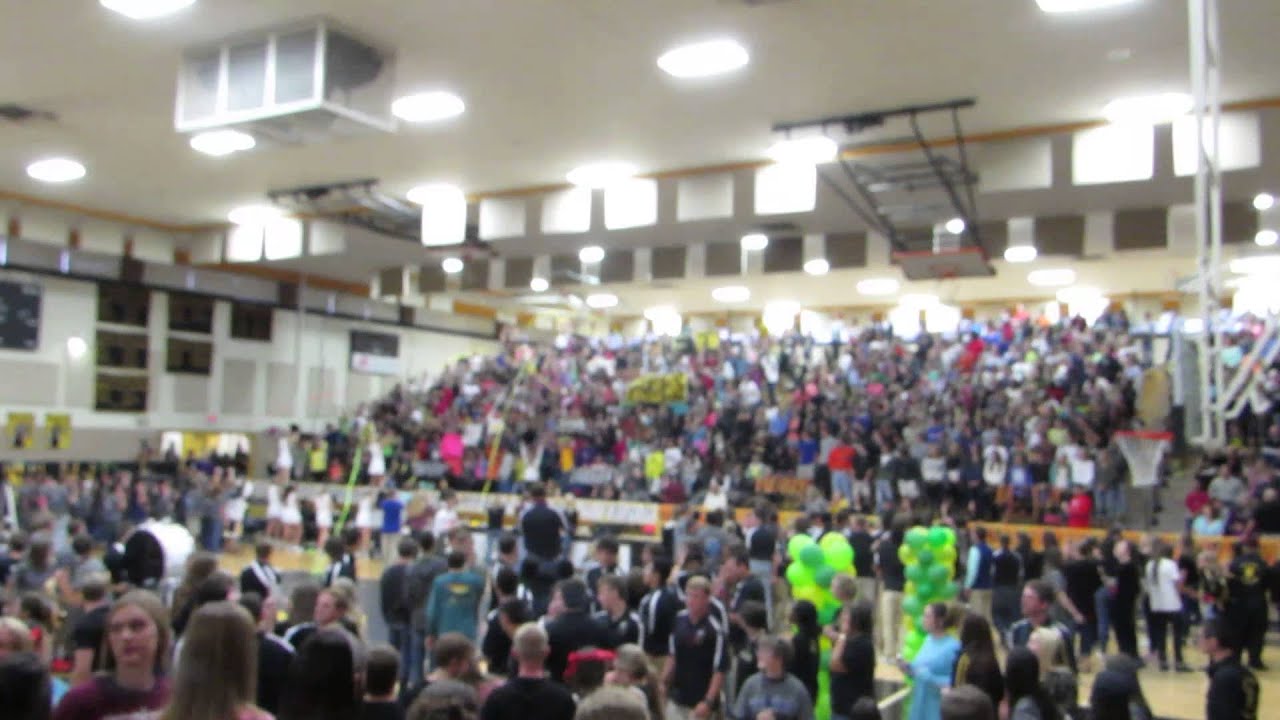Amarillo High School Pep Rally ~ 9/12/14 ~ Freshmen Class Cheer - YouTube