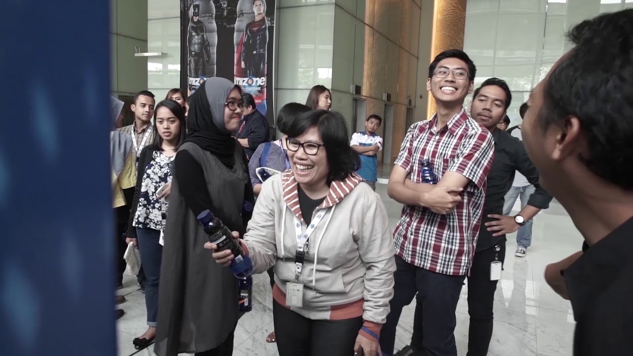 Danone MIZONE Cyber - Interactive Vending Machine - YouTube