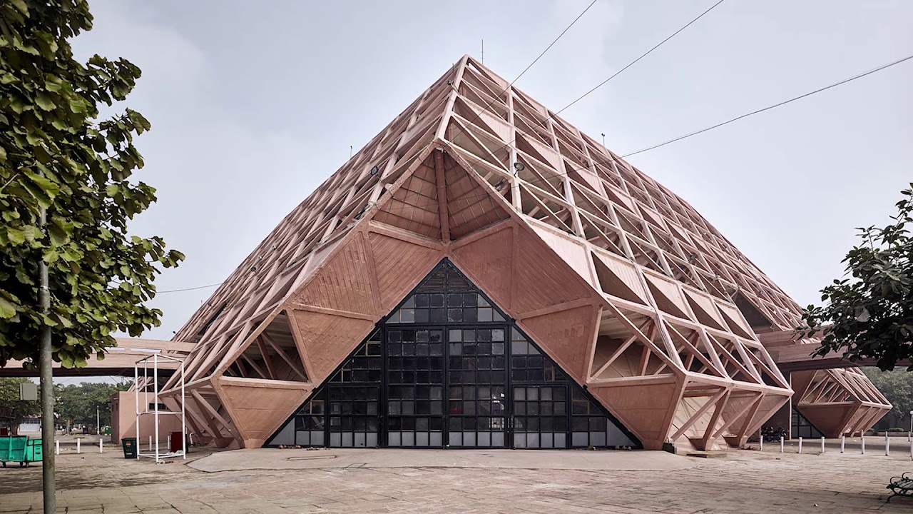 The 2018 World Monuments Watch - YouTube