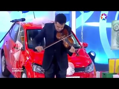 Ferda Anıl Yarkın - Üzülme (Canlı)
