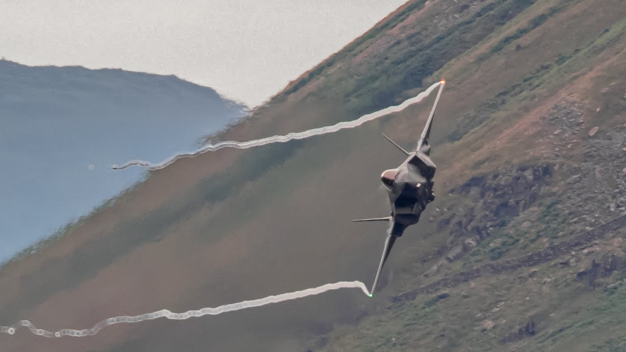 !INSANE! 7 ship F35 flight low level in The Lake District! - YouTube