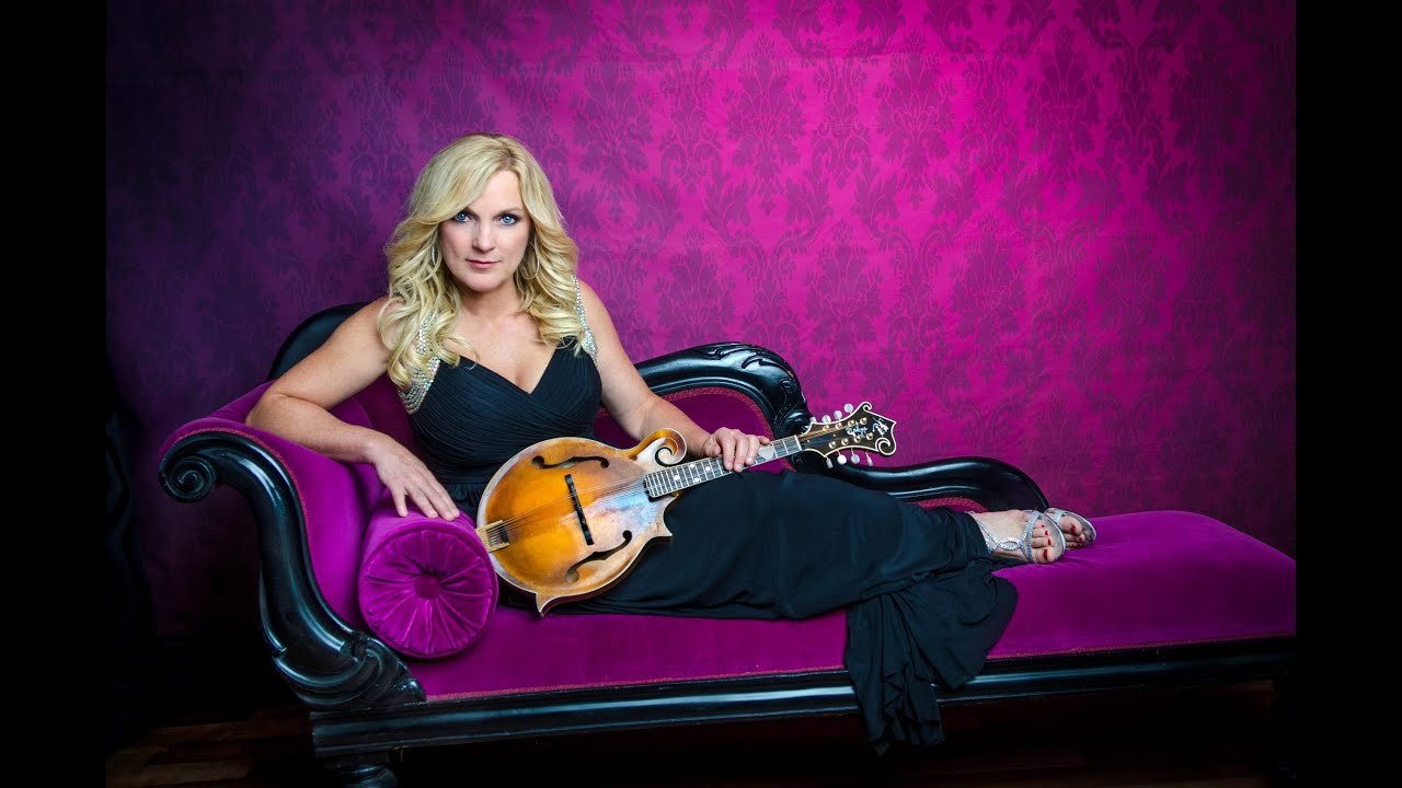 What's The Story Behind Rhonda Vincent's New Album - YouTube