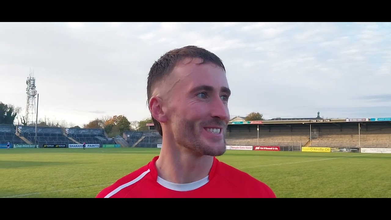 Gearoid Kelly kept the score board ticking over for Corofin. - YouTube