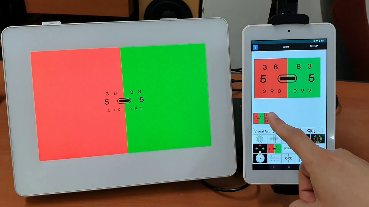 How to use the Near vision tester with real Polarized display - YouTube