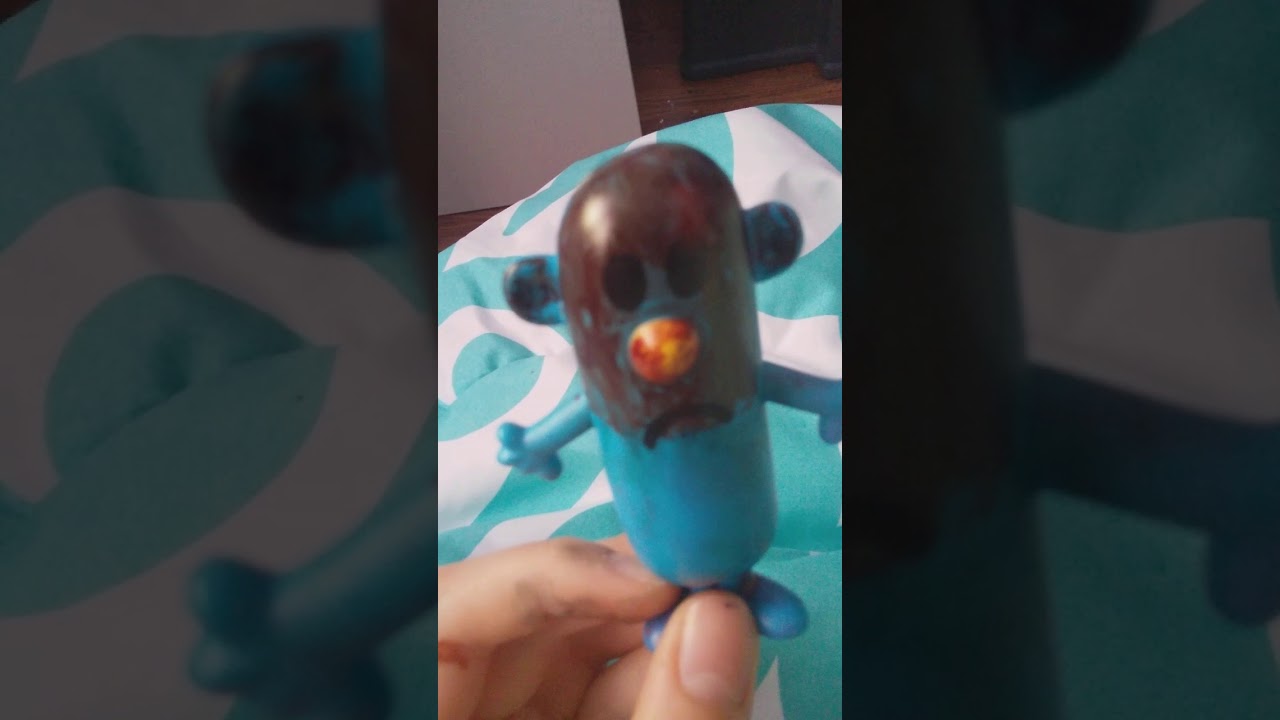 Mr poopy butt hole mr.block head show u how to poop - YouTube