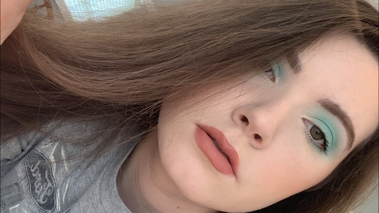 Mint Green Makeup Tutorial - YouTube