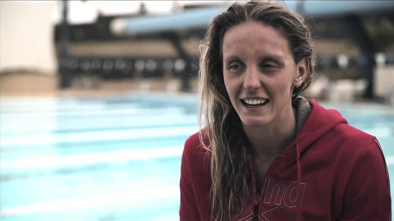 Francesca Halsall per Arena Carbon Pro - YouTube