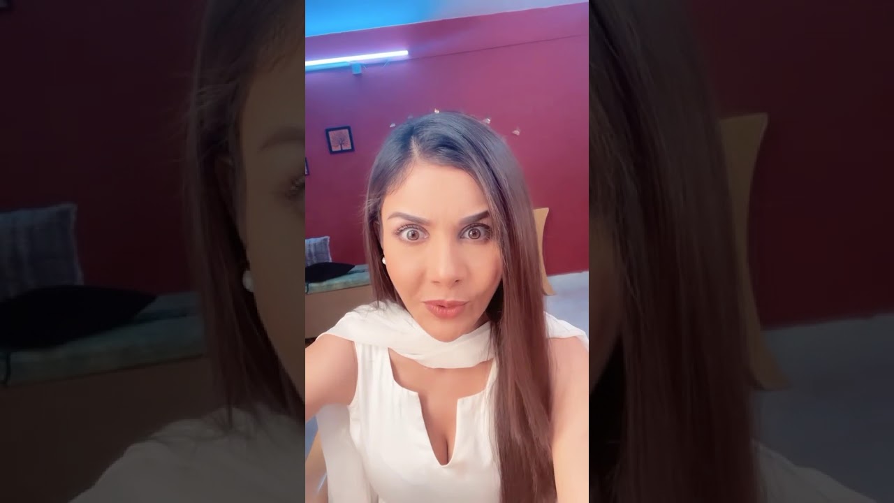 Mishika's funny video।।off screen ।।yeh hai chahatein।। - YouTube