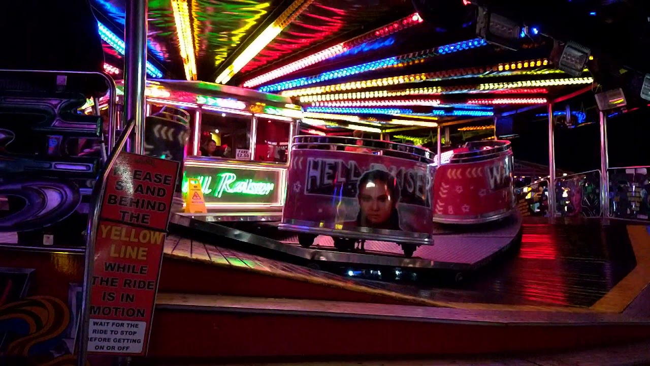 Pack Monday Fair 2018 - The Waltzer - YouTube