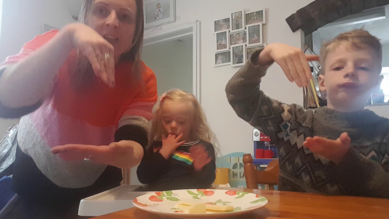 Makaton for 'cheese' - YouTube