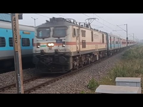 WAP-7 Dangerous Encounter⚡! With 12664 Tiruchirapalli Howrah Superfast Express at 100km/hr speed ...