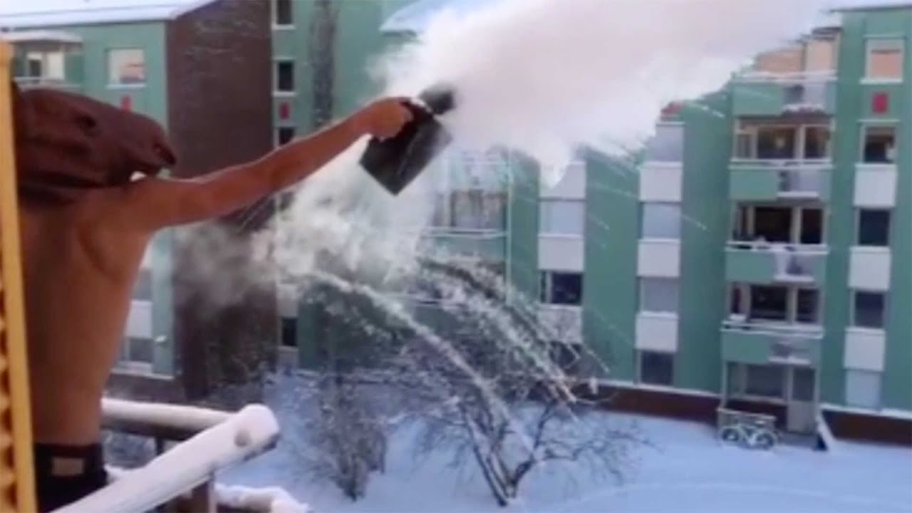 Boiling Water Turned To Ice In Seconds - YouTube