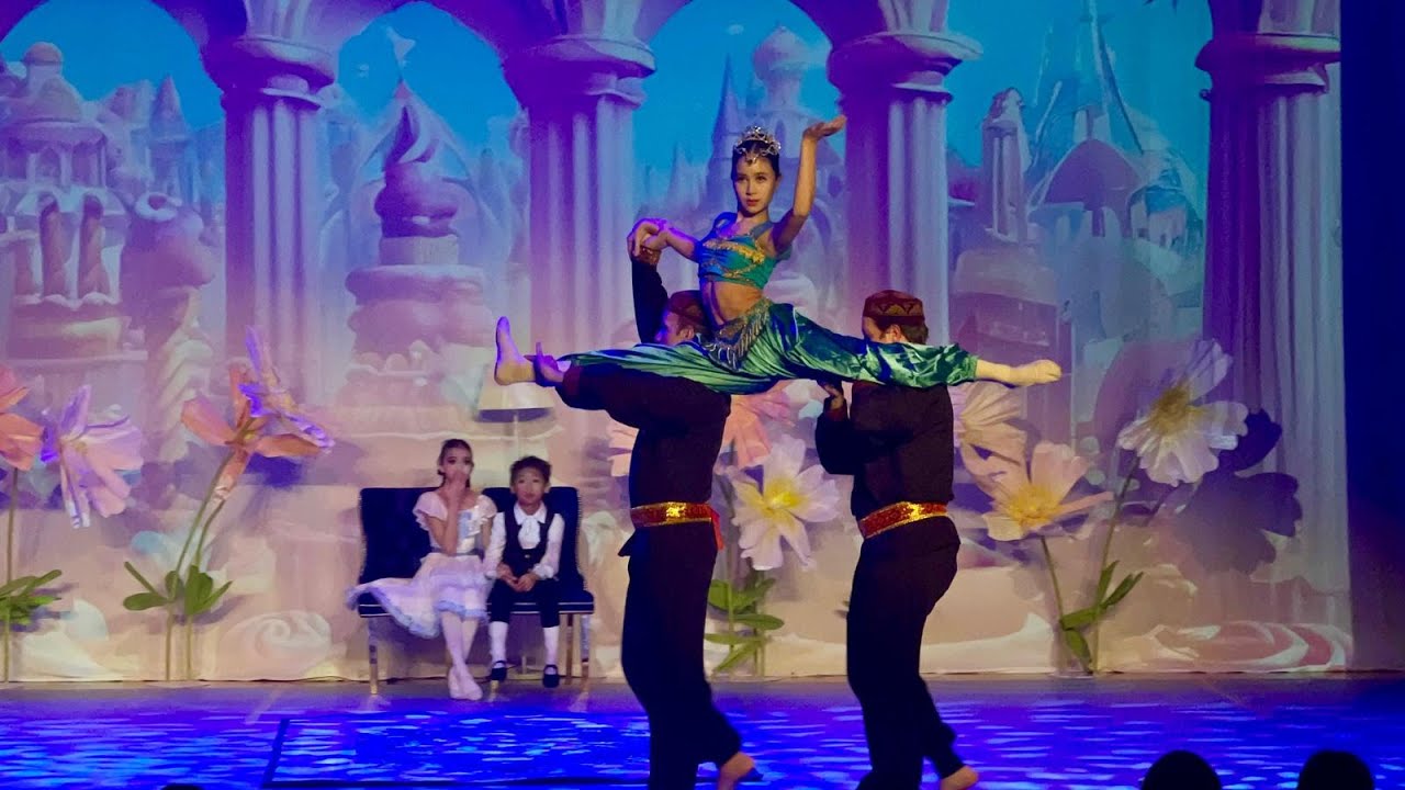 The Nutcracker - Coffee (Arabian Dance by Sophia) - YouTube