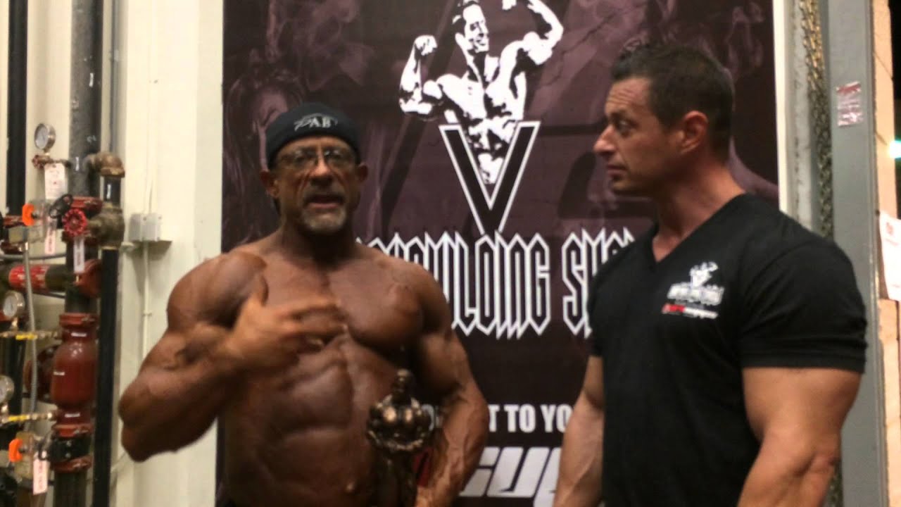 V Bodybuilding Show NPC Competitor Tim Barry - YouTube
