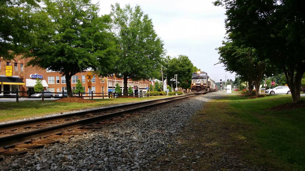NS349 rolling into downtown Mebane - YouTube