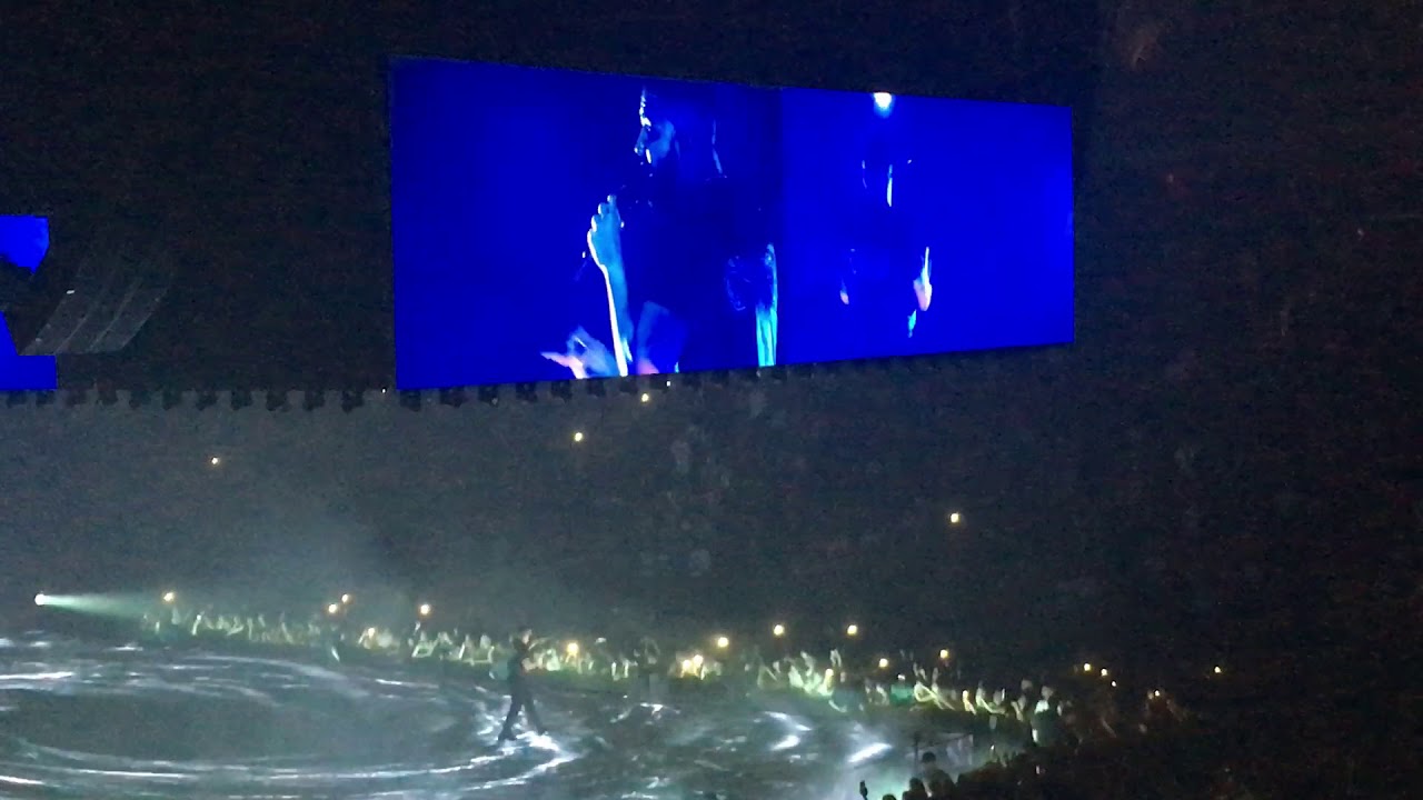 DRAKE EMOTIONLESS LIVE AT NYC (MADISON SQUARE GARDEN) - YouTube