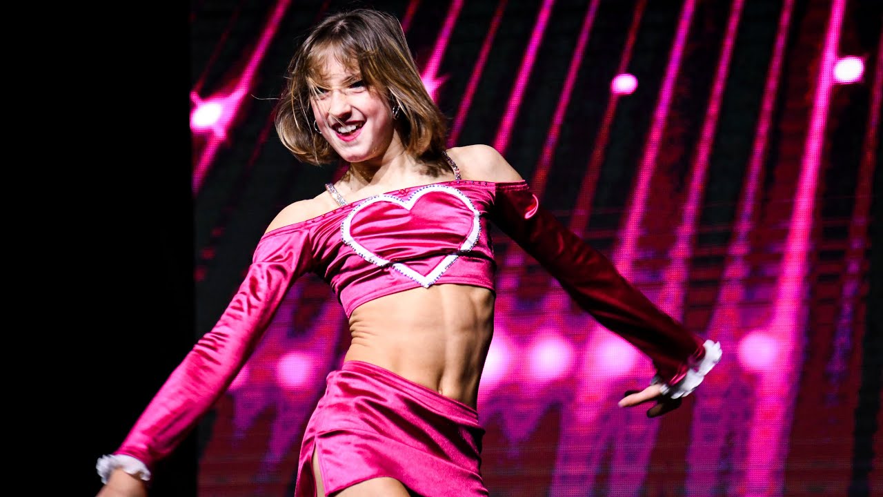 Sunnie Pelant - Clumsy - YouTube