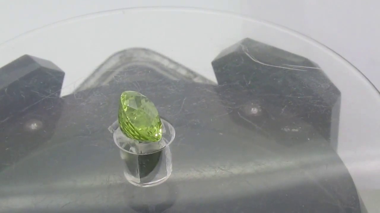 5.29 cts – Vivid Neon Chartreuse Chrysoberyl! - YouTube