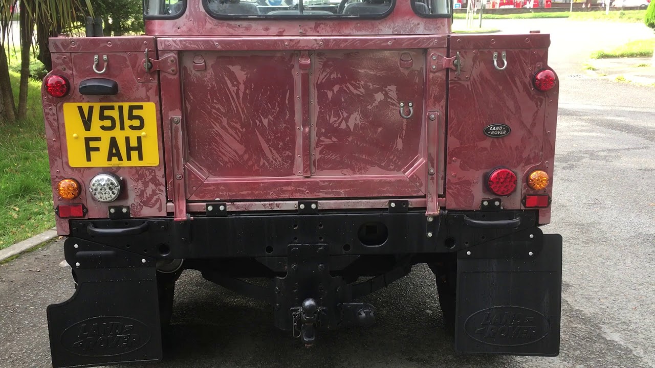 LAND ROVER DEFENDER 90 TD5 HD CUSTOM PAINT ONE OFF - YouTube