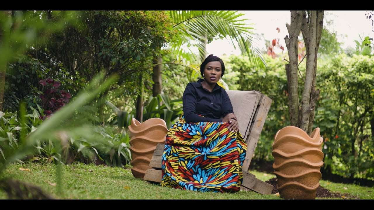 Anita Flo - NIRUDIENI (Official Video) - YouTube