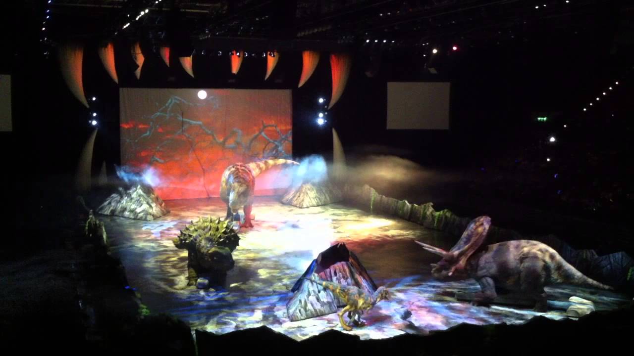 Walking with Dinosaurs Live - T Rex - YouTube