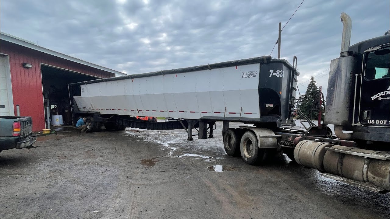 A Trip To Genoa Commodities with the Aulick Trailer - YouTube