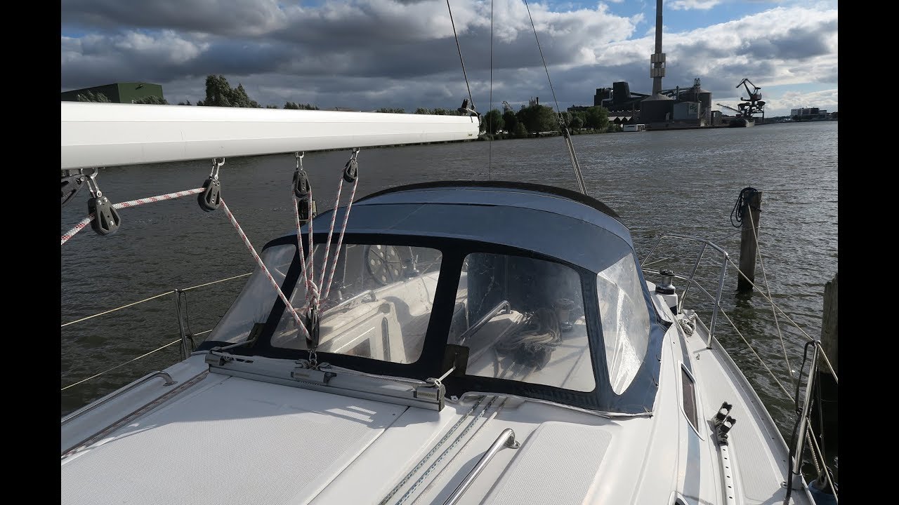 Mounting selden rodkicker and sprayhood - YouTube