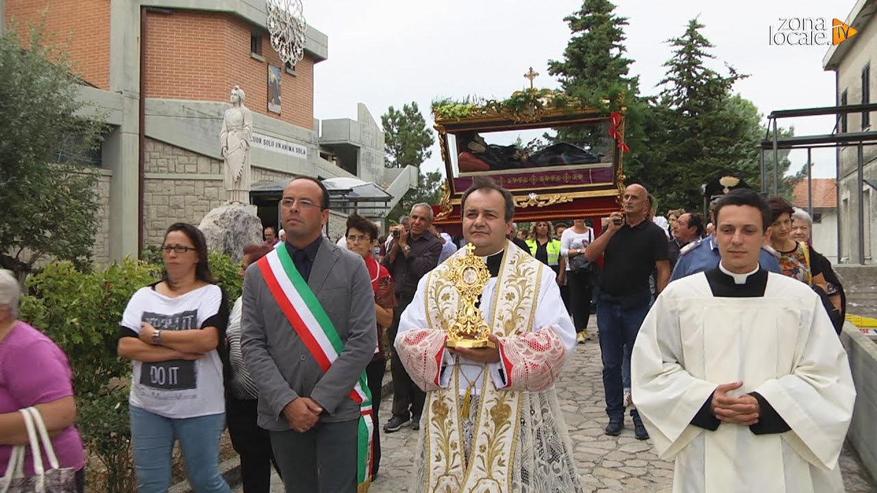 L'urna del Beato Angelo da Furci in pellegrinaggio a Fresagrandinaria ...