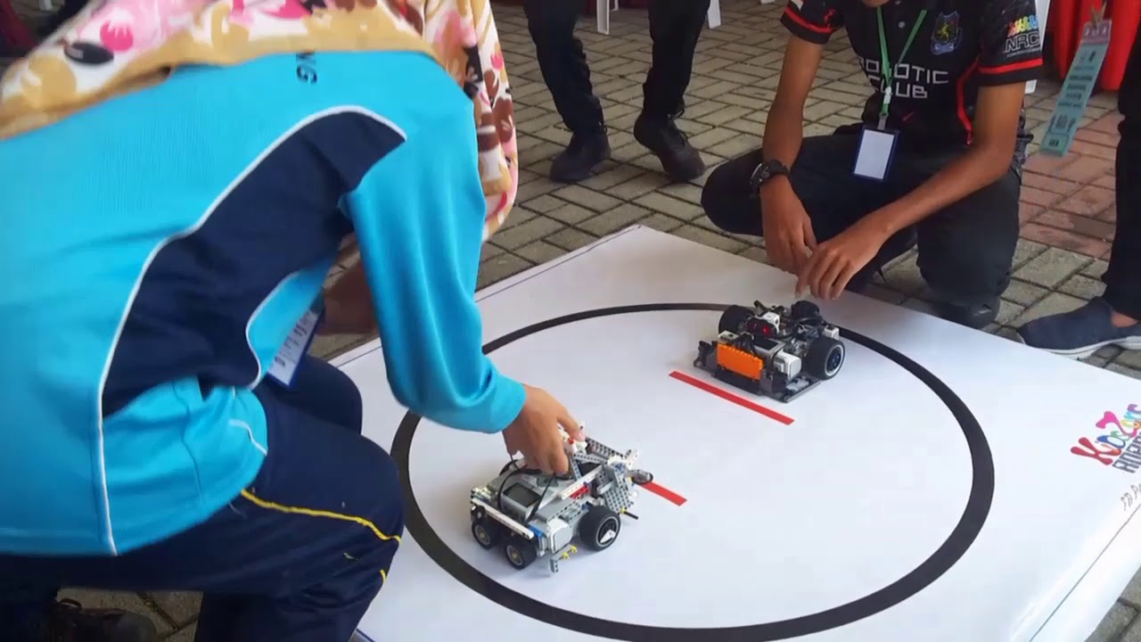 Sumobot 2019 - YouTube