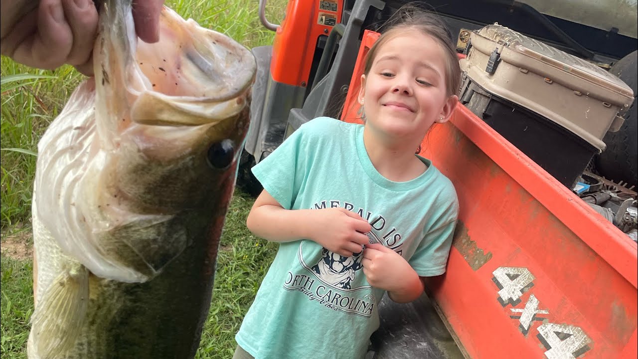 A little Bass Fishing Fun! - YouTube