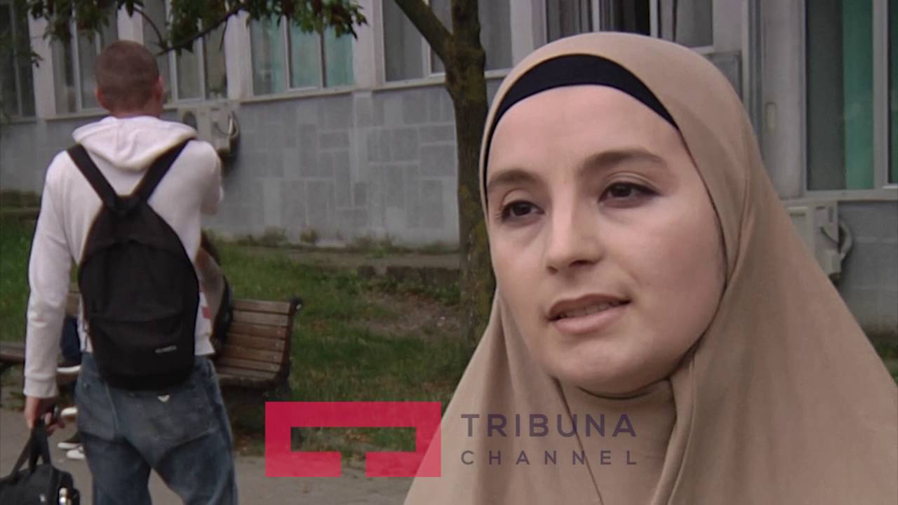 Mbulesa myslimane, për pagesë apo bindje fetare - YouTube