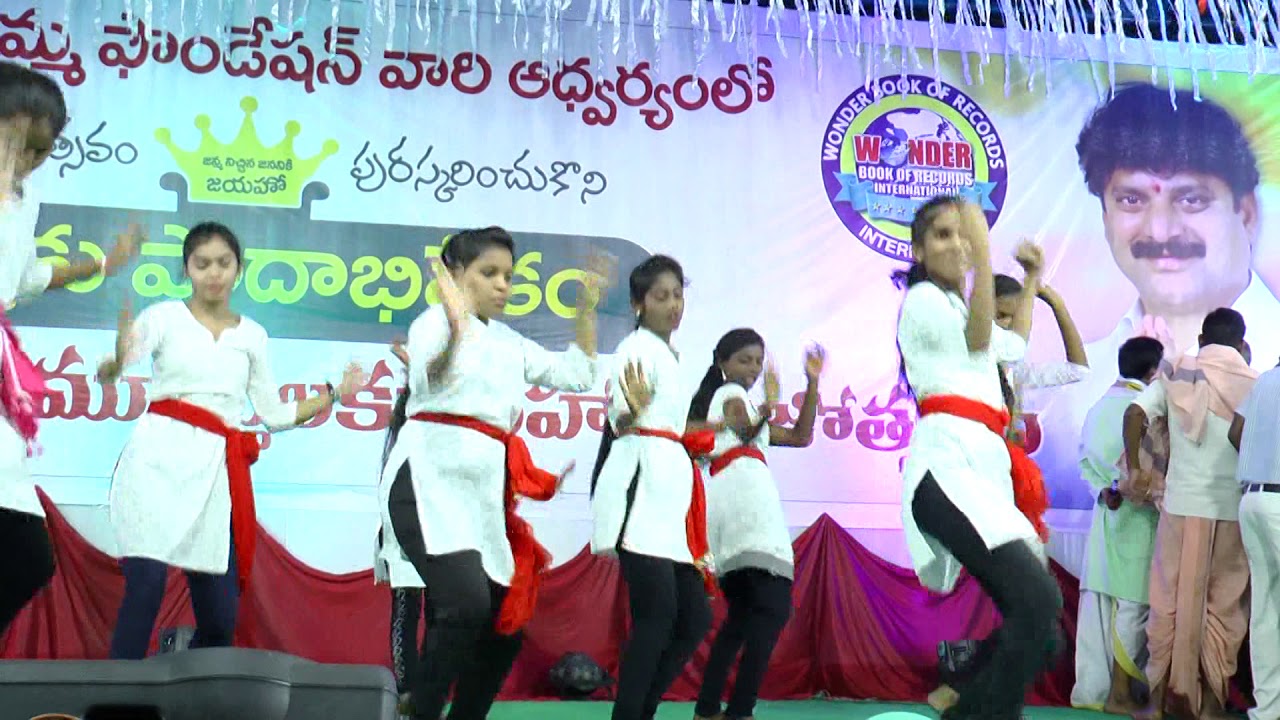 Godavarikhani gaada mida mana chandra anna song dance performance ...