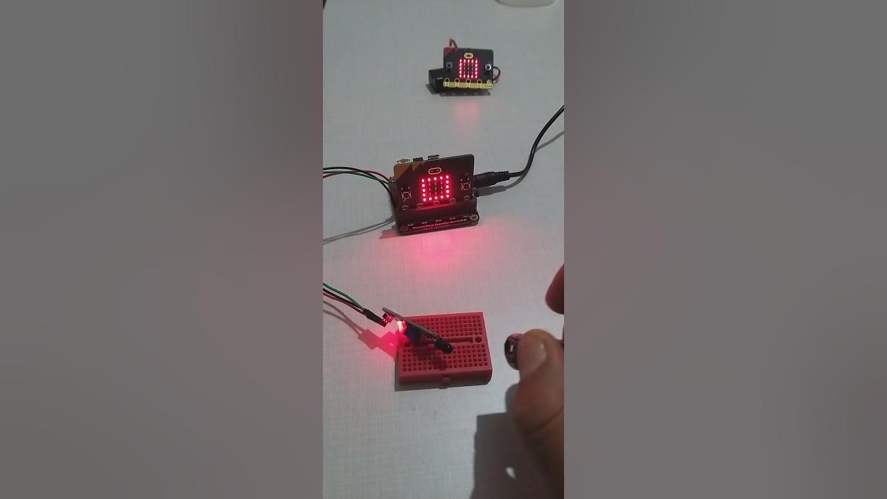 Making a Fire Alarm With radio Microbit - YouTube